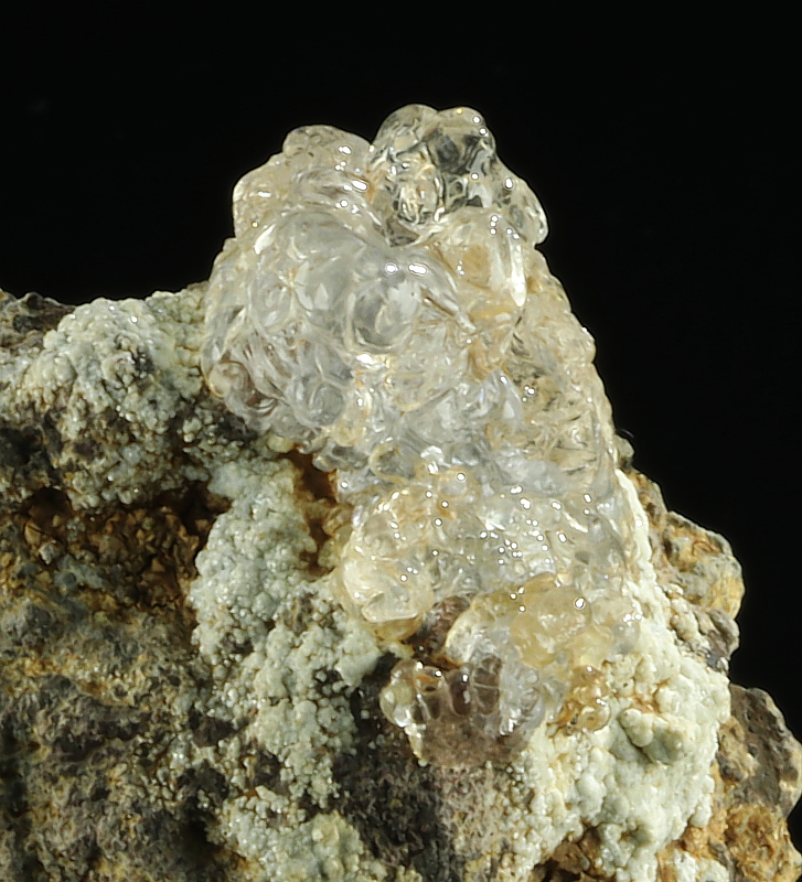 Hyalite, Staffelite