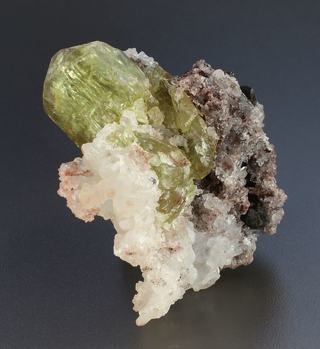 Fluorapatit, Chalcedon